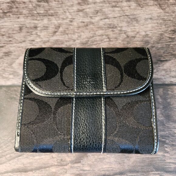Coach | Bags | Coach Signature Logoprint Coated Canvas Wallet Wleather ...